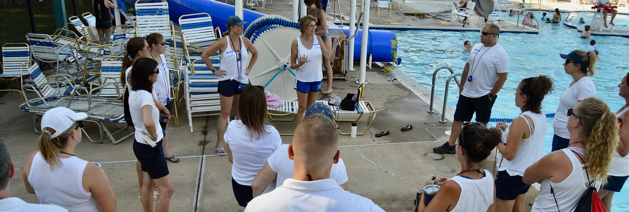Volunteers - Waynewood Swim Team