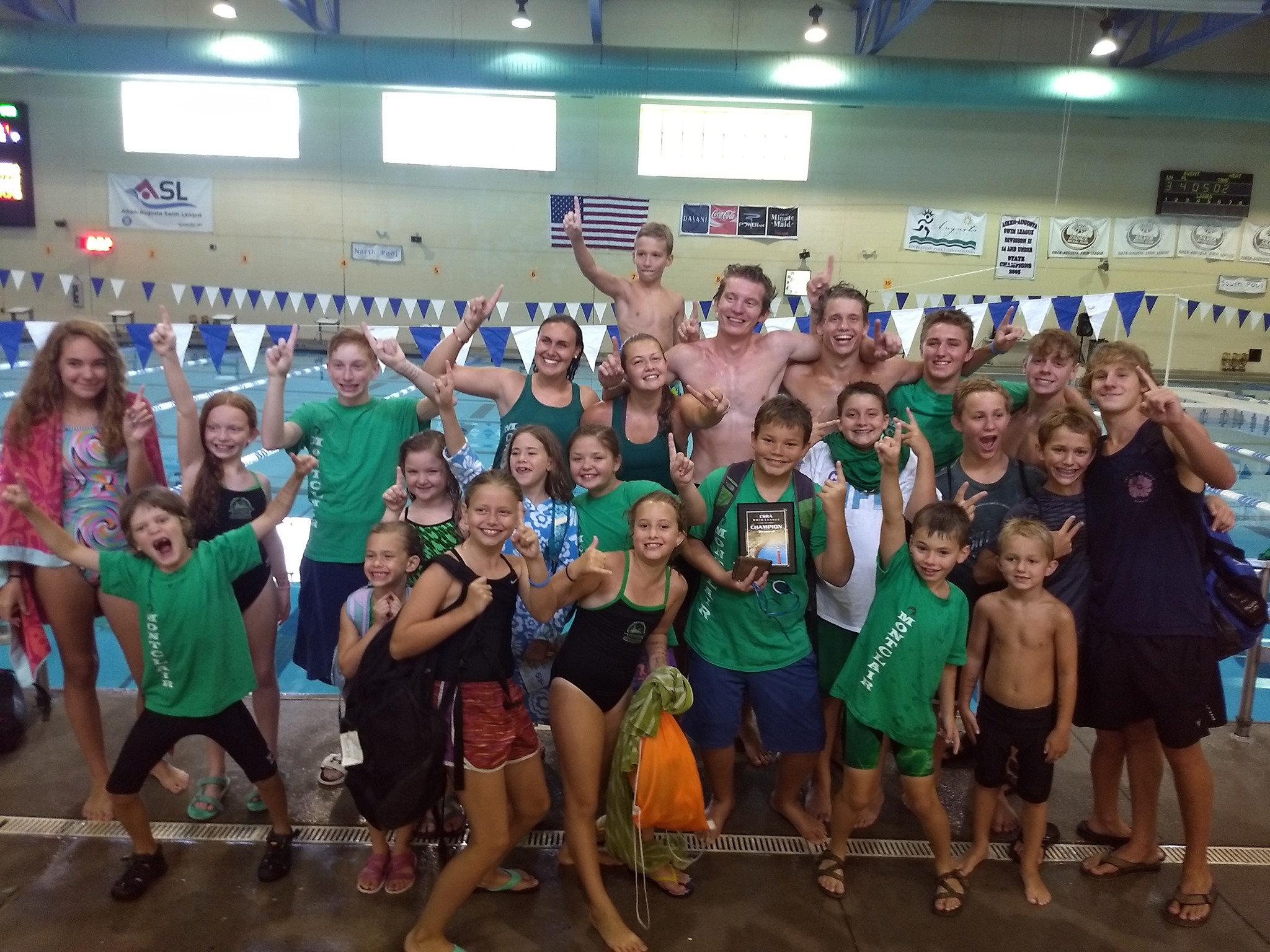 Home - Montclair Makos